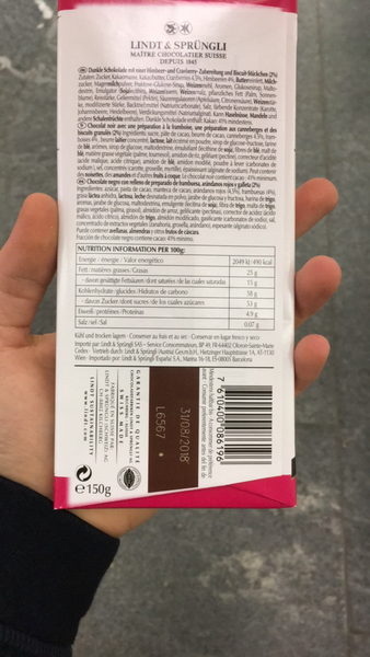 Product “Lindt - Les grandes, Chocolat noir framboise & Cranberry ...